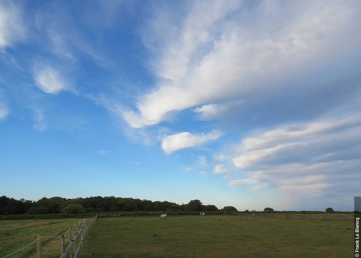 ¿Sabías que hay nubes que no producen sombra? - Juventud Técnica